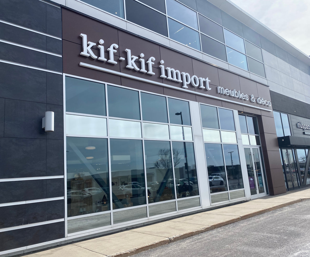 Kif-Kif Import - Boutiques de meubles en bois exotiques